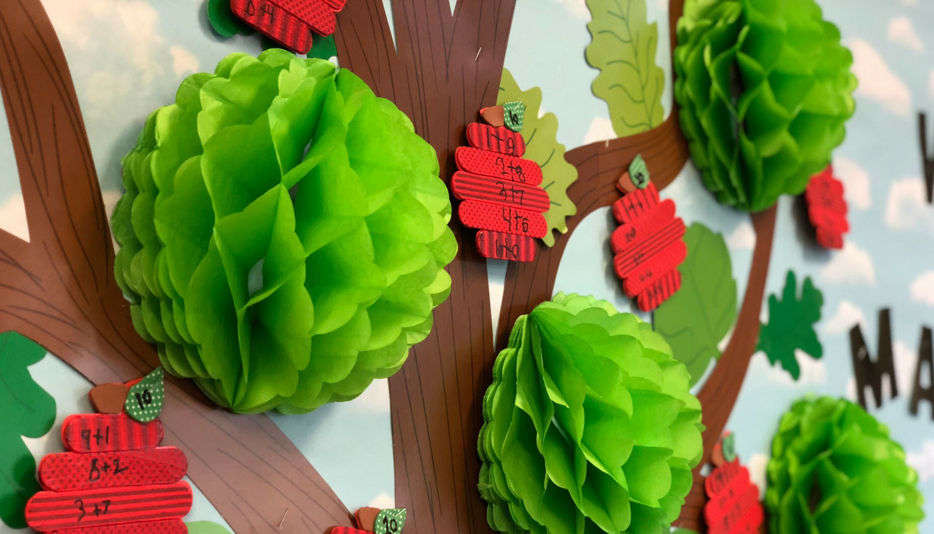 Ways to Make 10 with Apples | Fun365