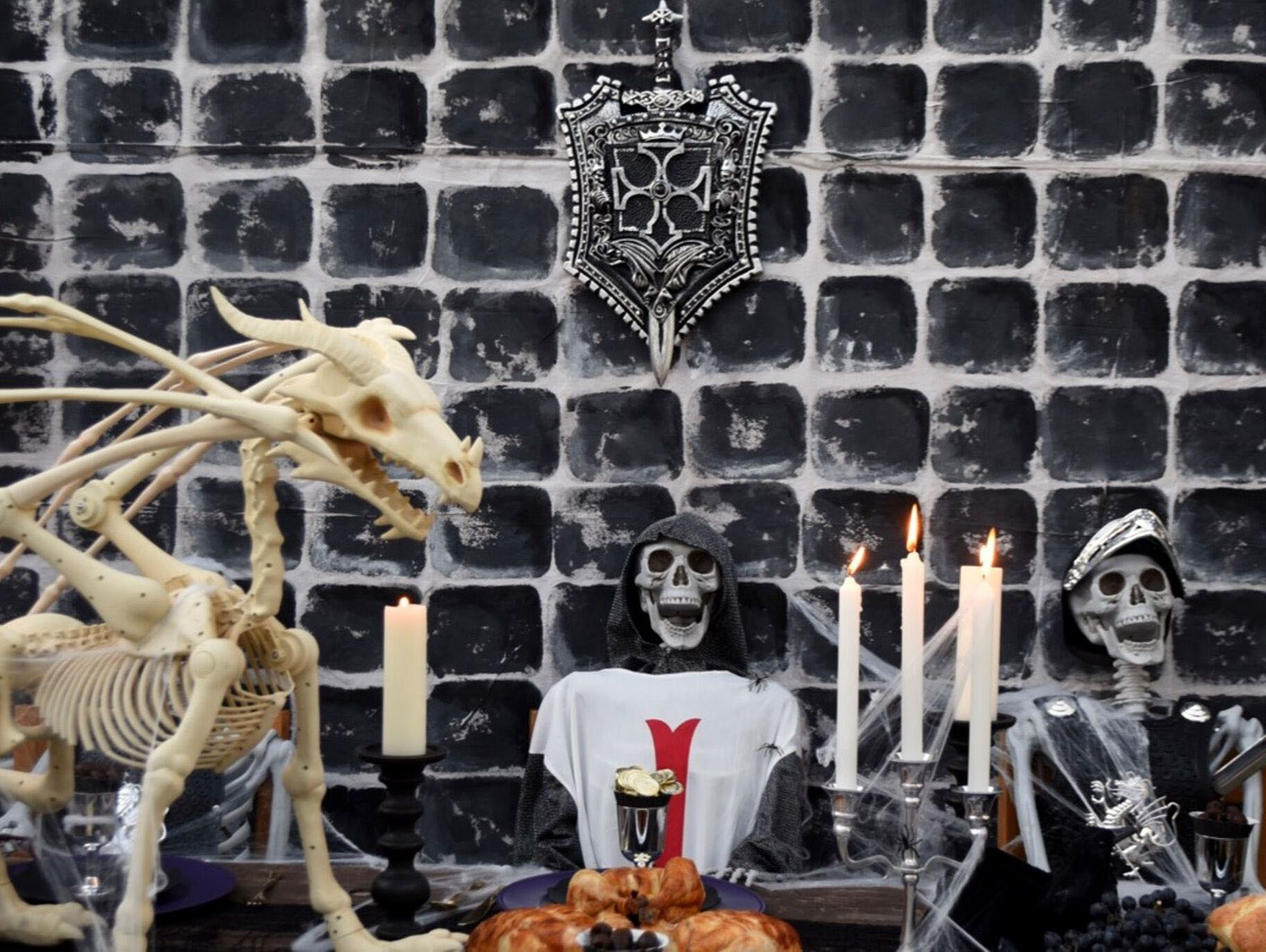 DIY Castle Backdrop | Fun365