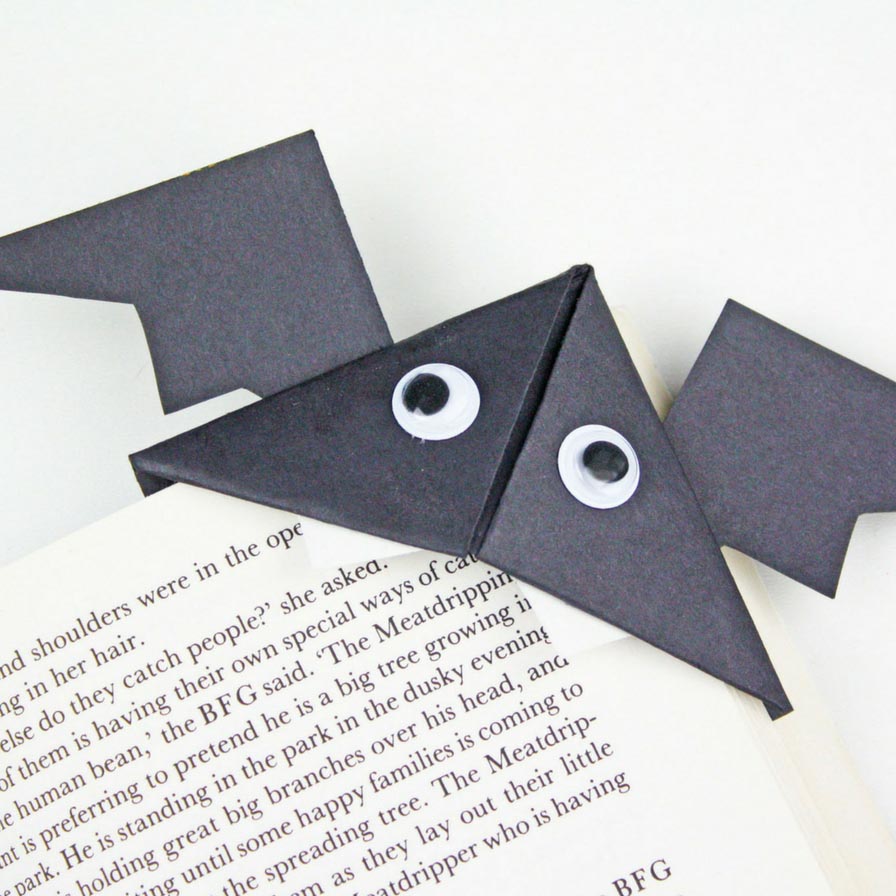 Bat Bookmark Craft | Fun365