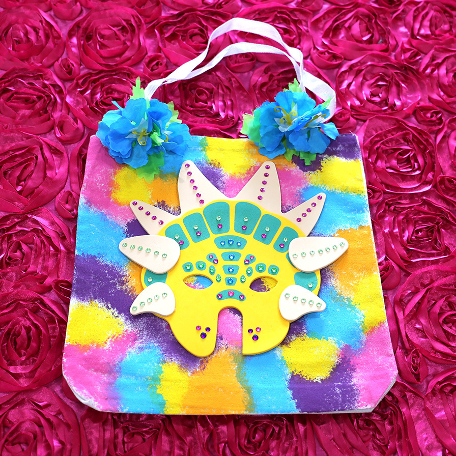DIY Girly Dinosaur Tote Bags | Fun365
