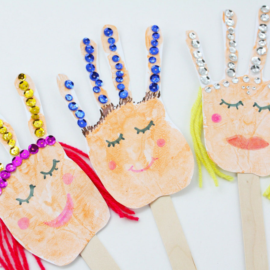 Handprint Puppets | Fun365