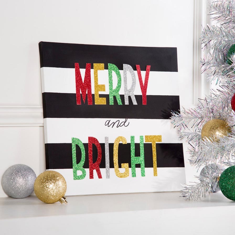 DIY Merry & Bright Glitter Sign | Fun365