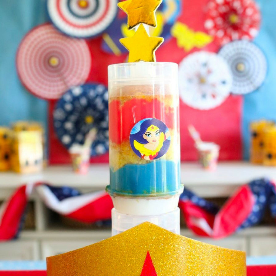 Wonder Woman Pudding Cake Pops | Fun365