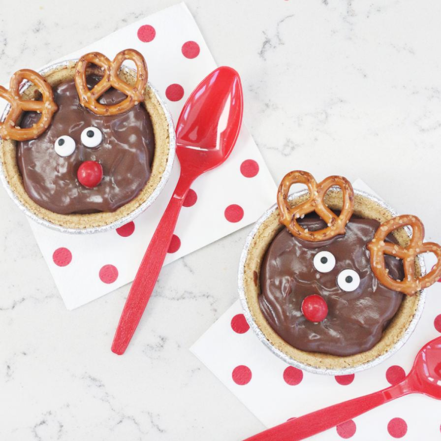 Mini Reindeer Pudding Pies | Fun365