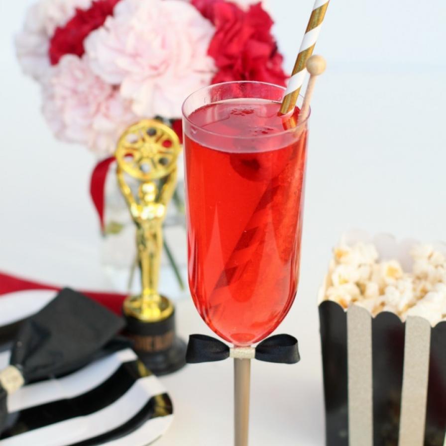 Shimmery Raspberry Cocktail | Fun365