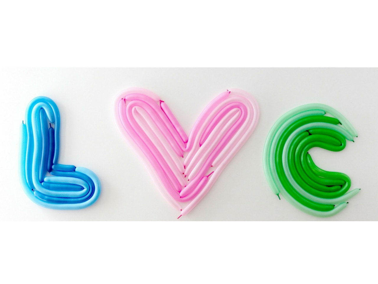 Balloon Monogram Installation | Fun365
