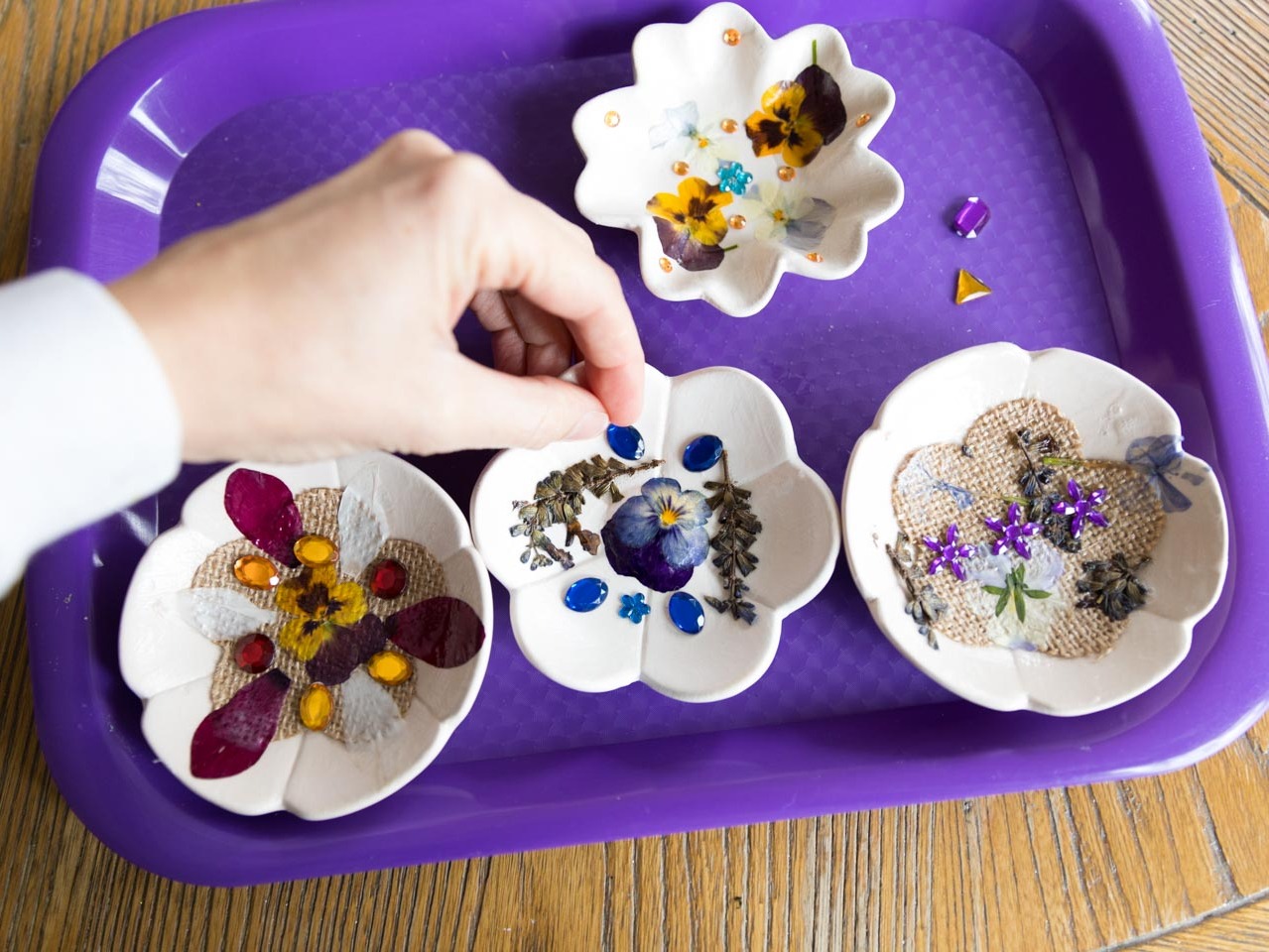 Ceramic Flower Bowls with Pressed Flowers | Fun365