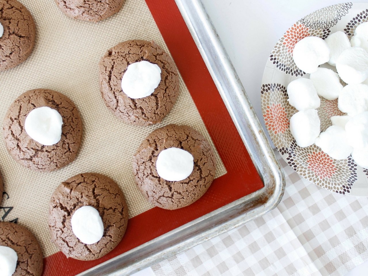 Chocolate Marshmallow Cookies | Fun365