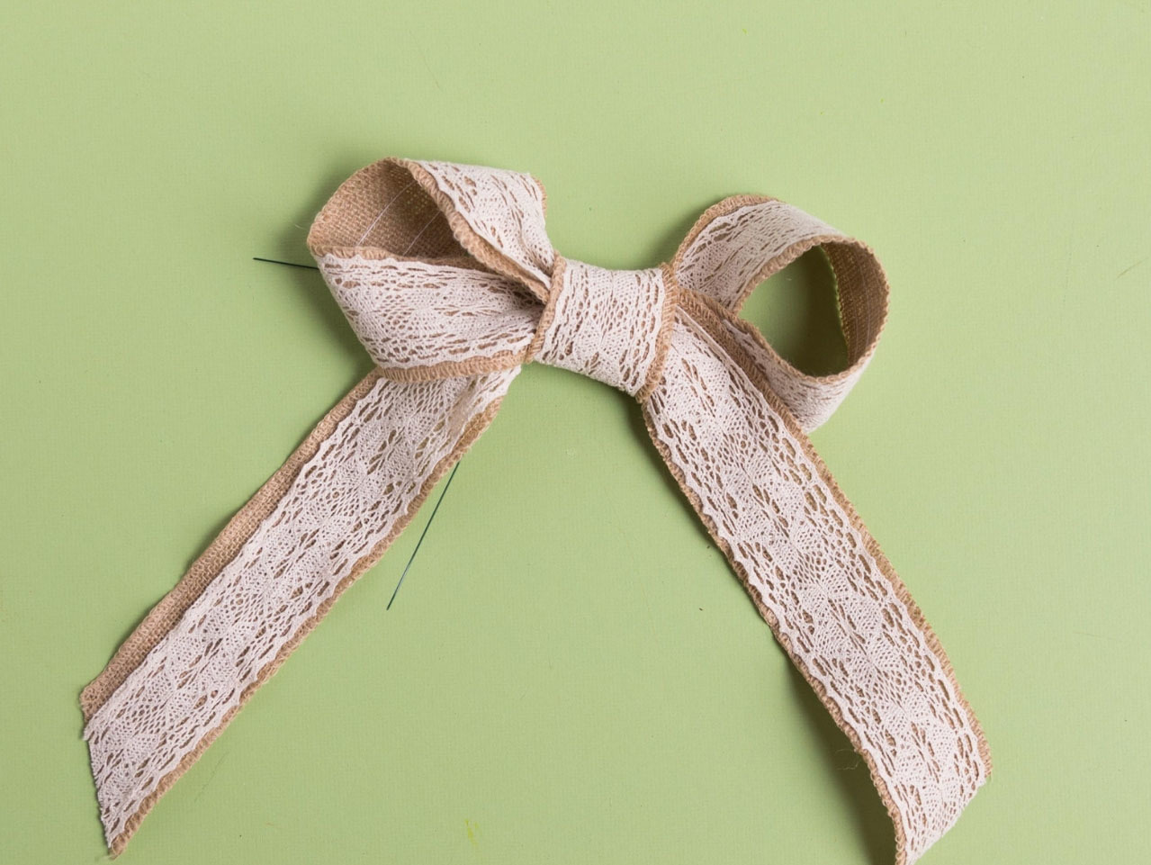 Farmhouse DIY Eucalyptus Wreath | Fun365