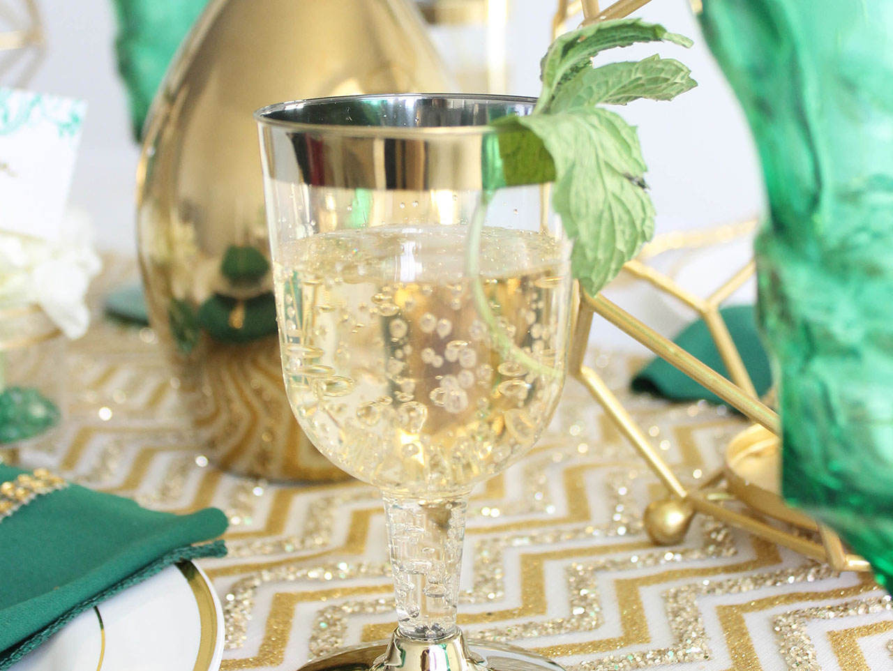 Elderflower Mint Prosecco Cocktail | Fun365