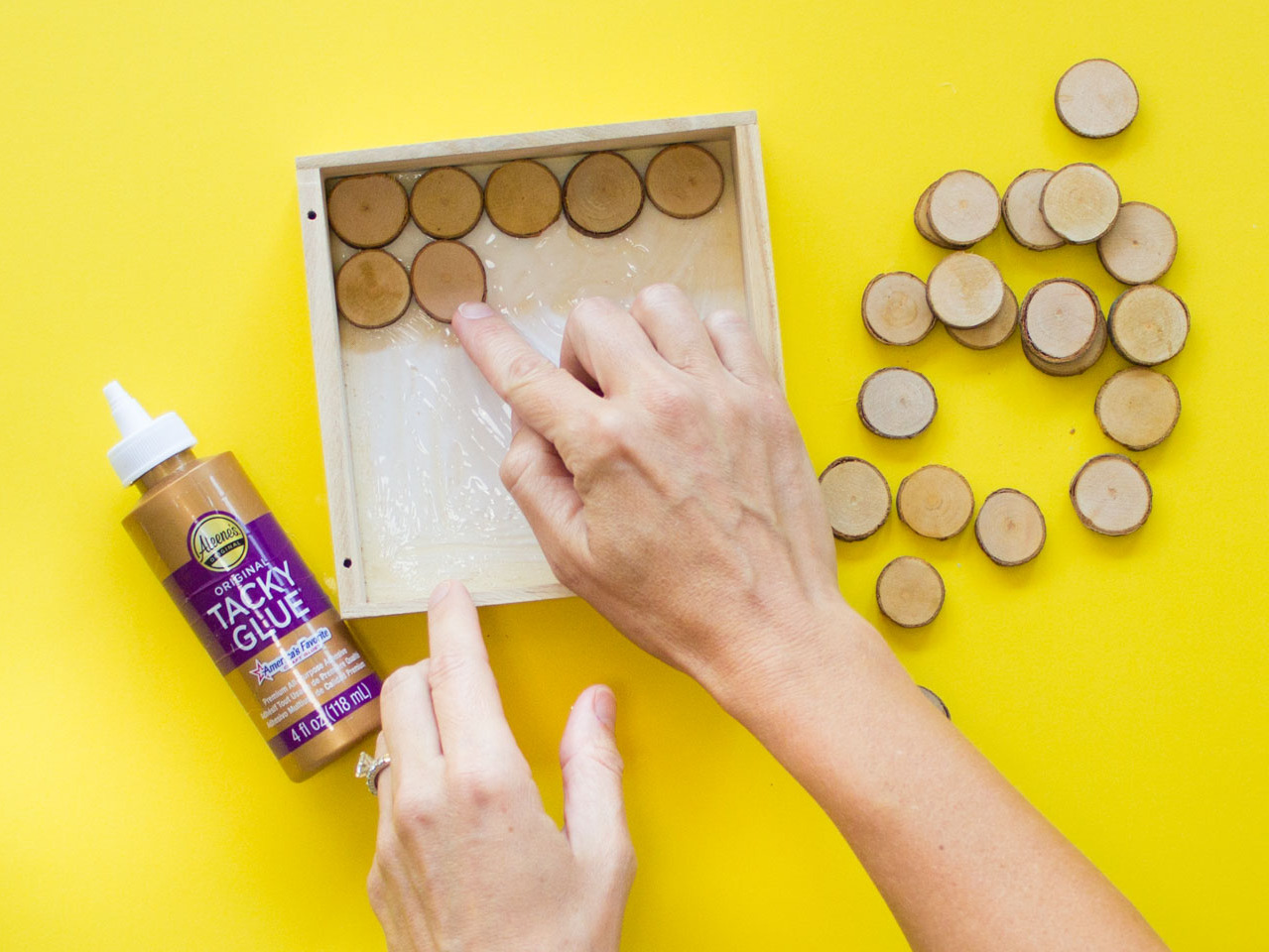 DIY Fall Leaf Shadow Boxes | Fun365