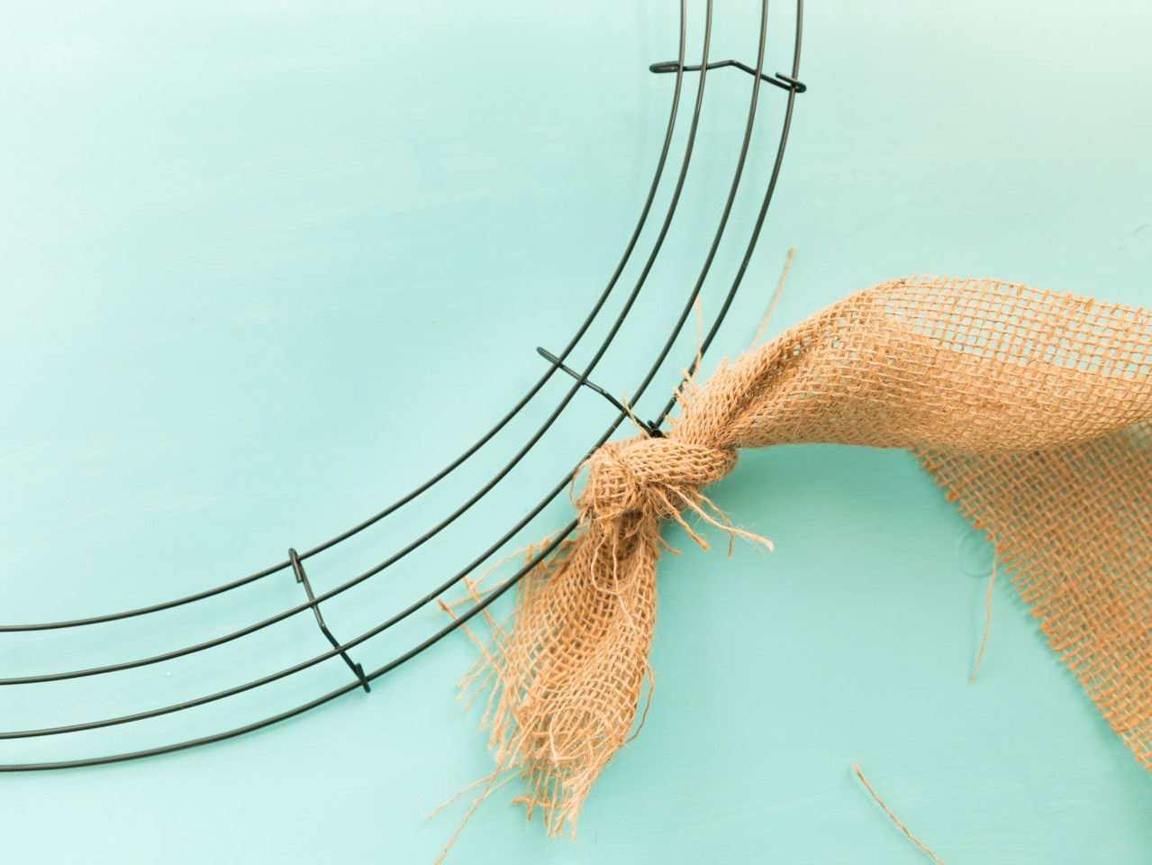 Farmhouse Easter Bunny Wreath | Fun365