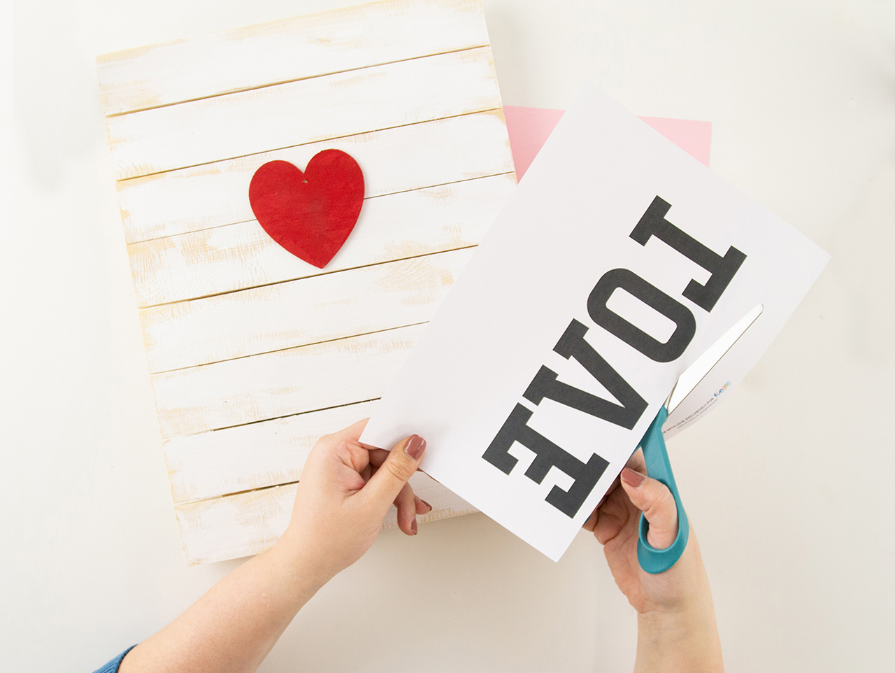 DIY LOVE Wooden Sign | Fun365