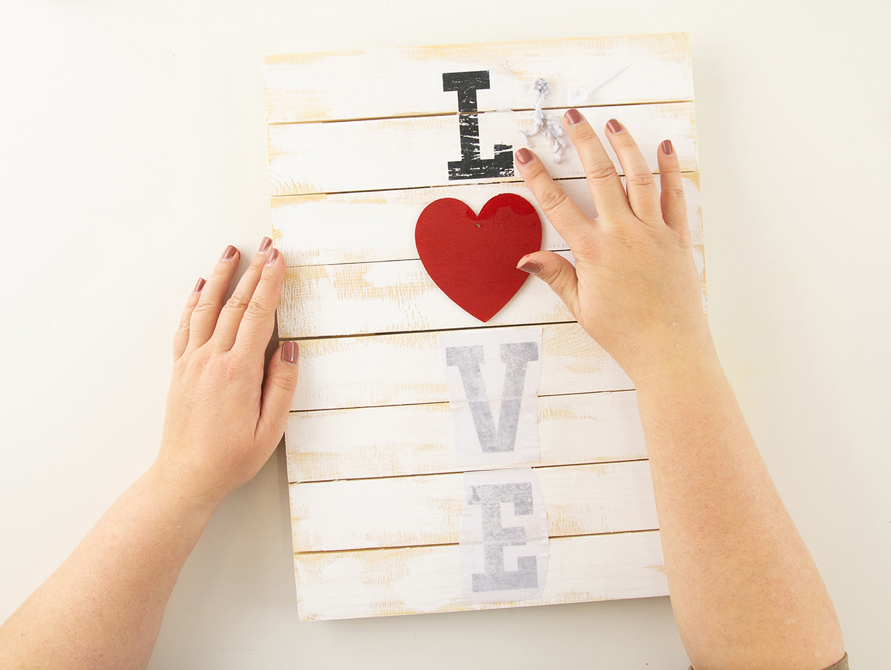 DIY LOVE Wooden Sign | Fun365