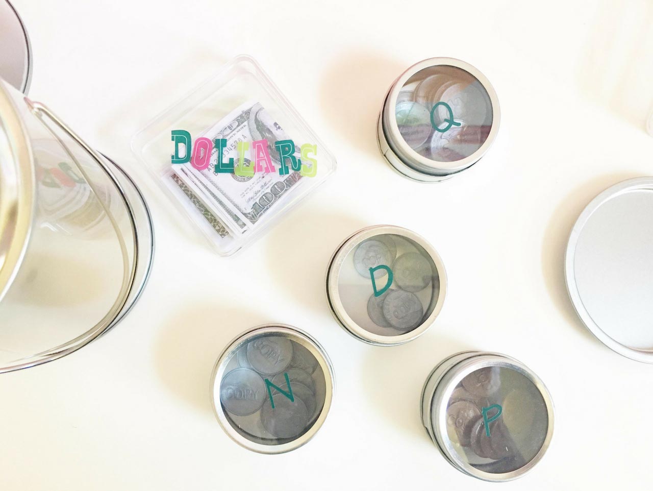 Creating Organized Money Table Kits | Fun365