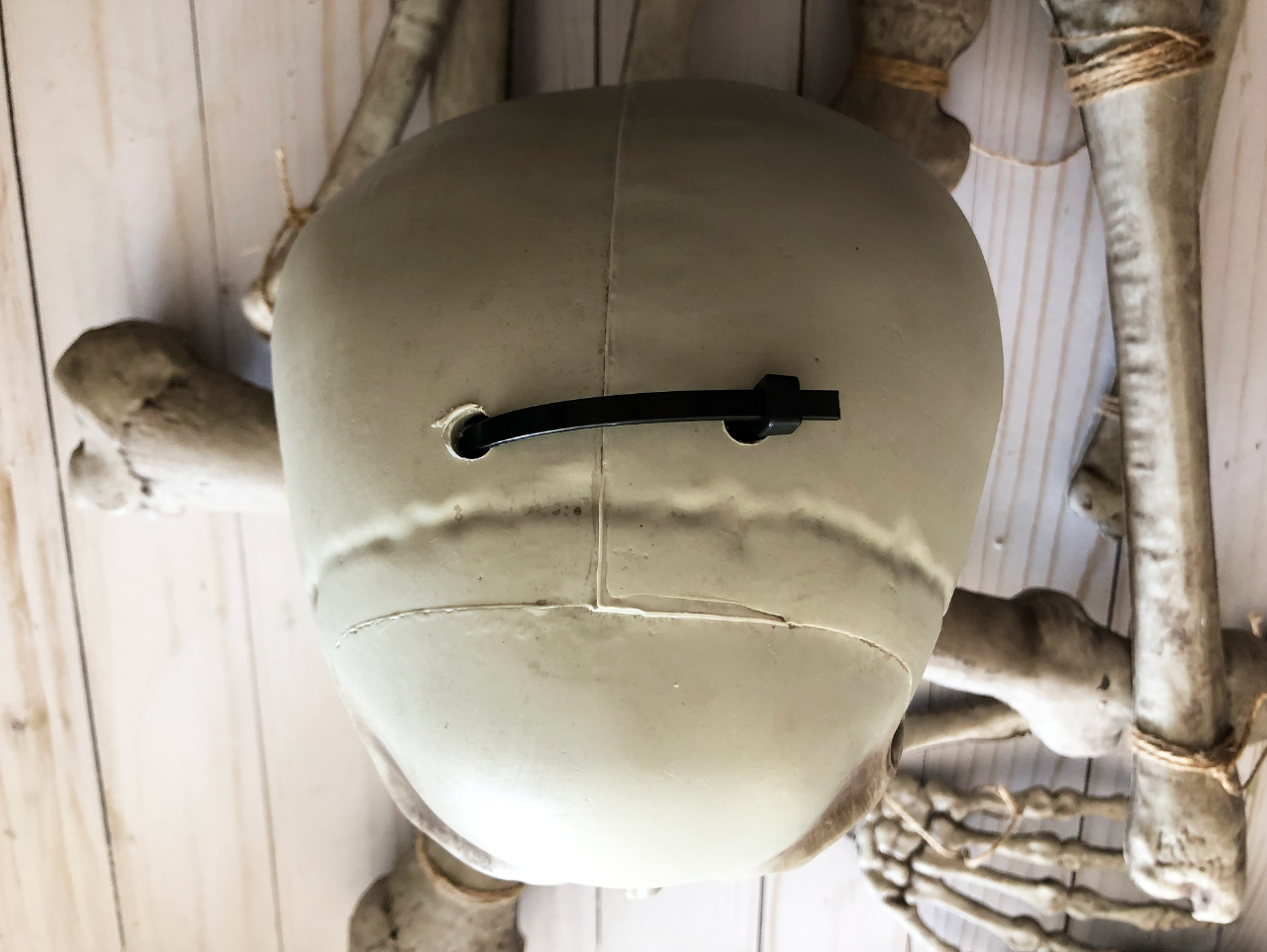 DIY Skeleton Bone Wind Chime | Fun365