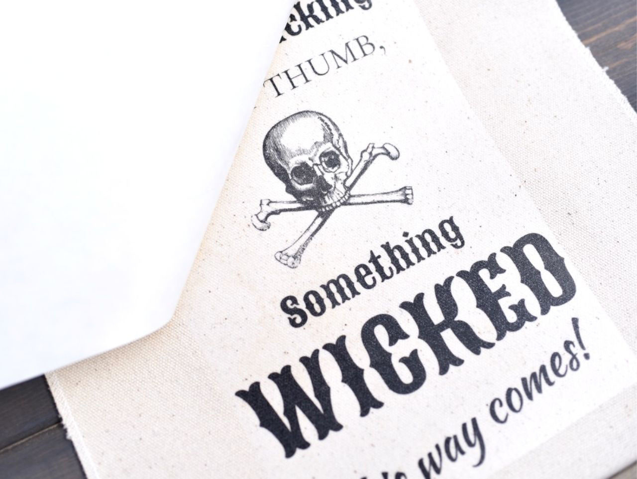 Wicked DIY Canvas Halloween Sign | Fun365