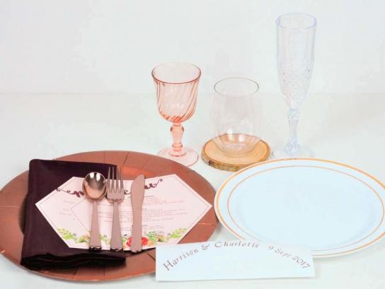 DIY Personalized Dinner Table Setting | Fun365